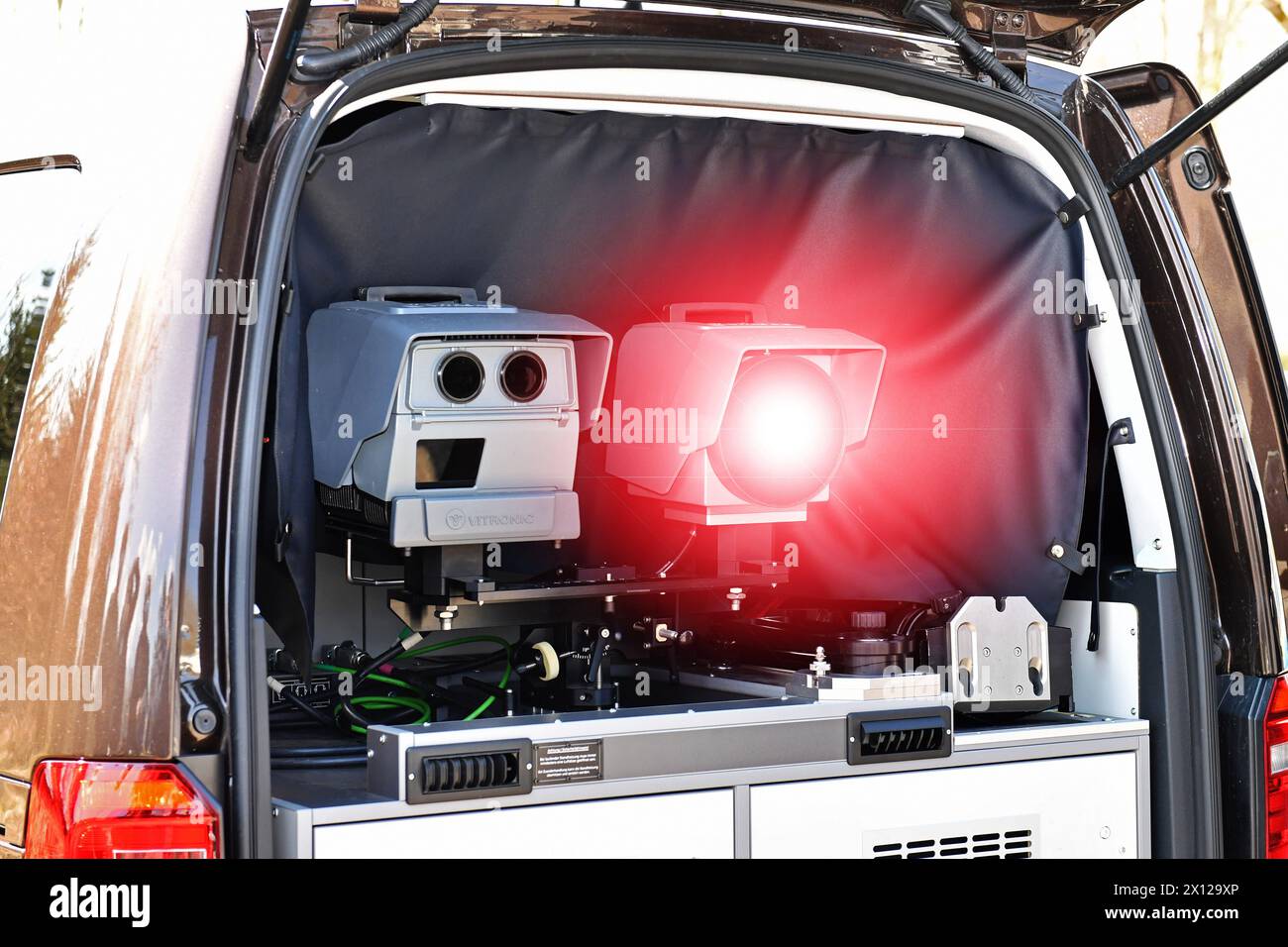 FOTOMONTAGE: Speedweek und Blitzermarathon.Ab Montag 15.04. wird das ...