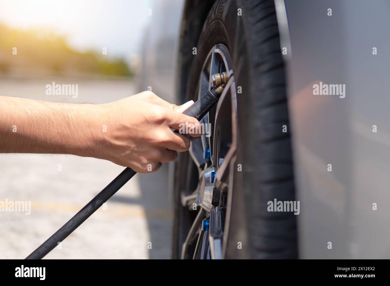 Car pressure meter hi-res stock photography and images - Alamy