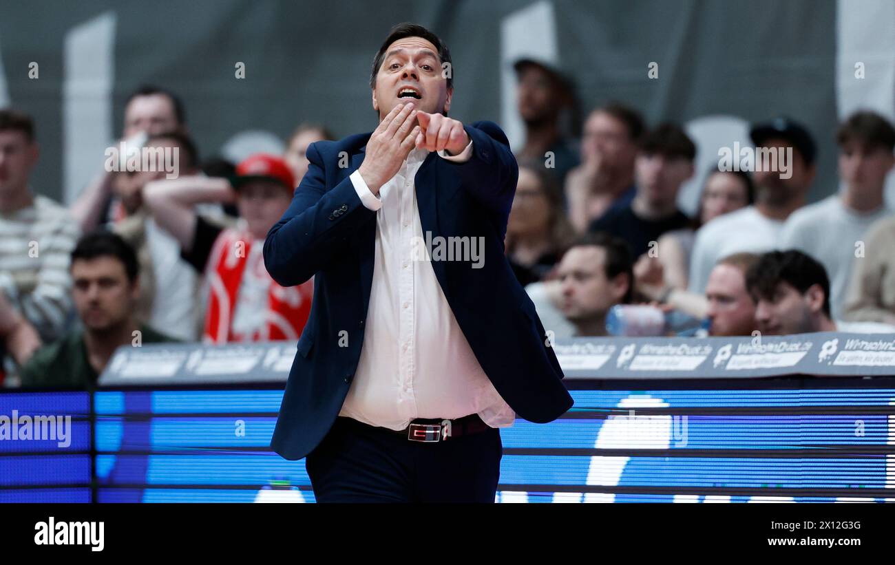 Wuerzburg baskets hi-res stock photography and images - Alamy