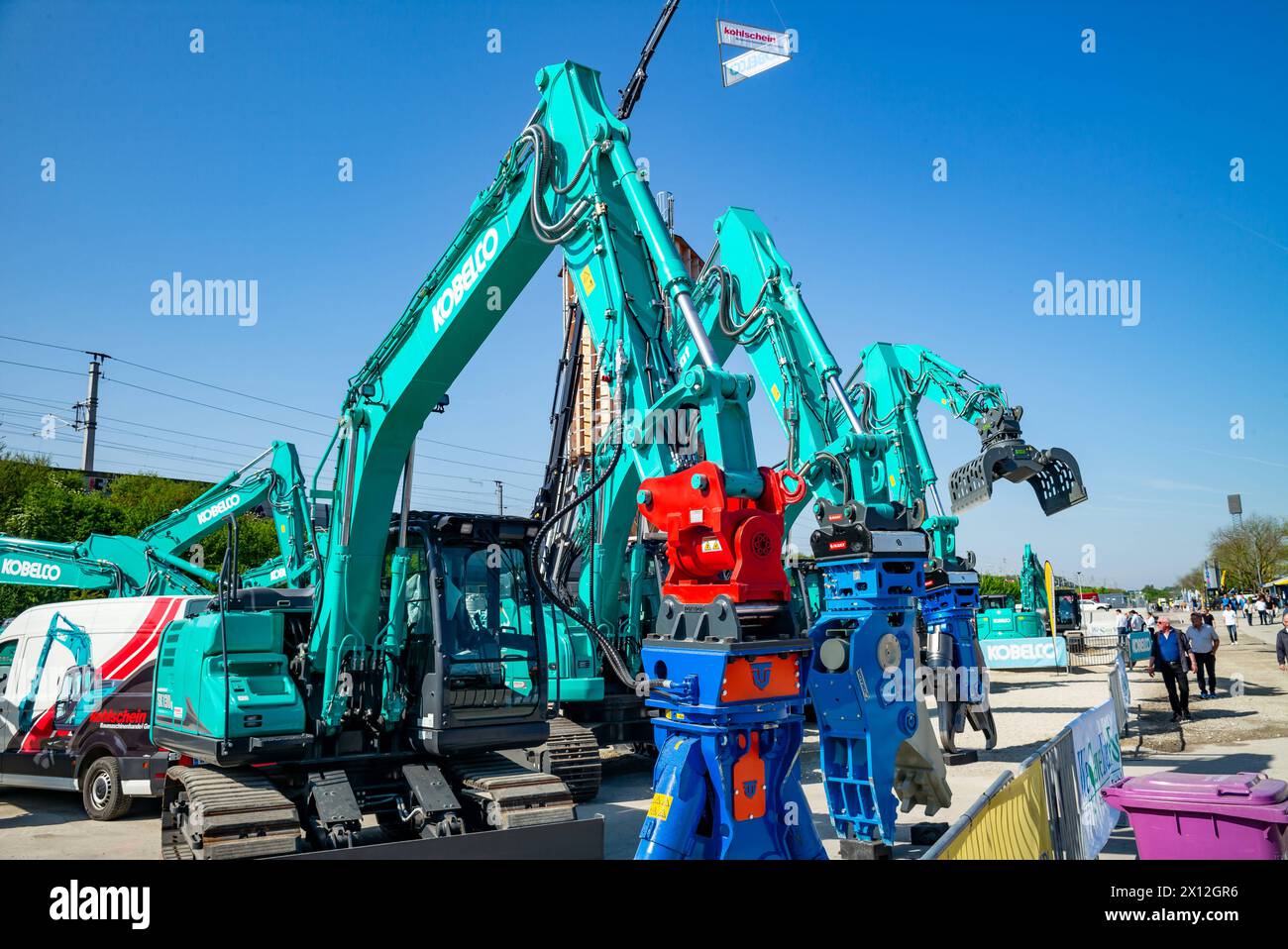 Kobelco bagger hi-res stock photography and images - Alamy