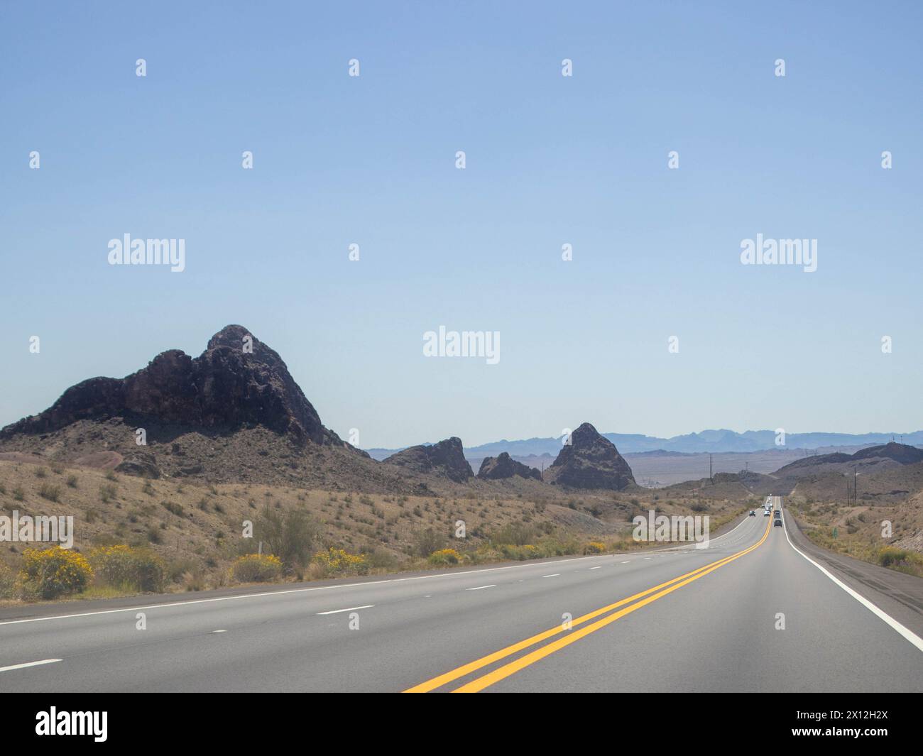 Endless road cutting through nature hi-res stock photography and images ...