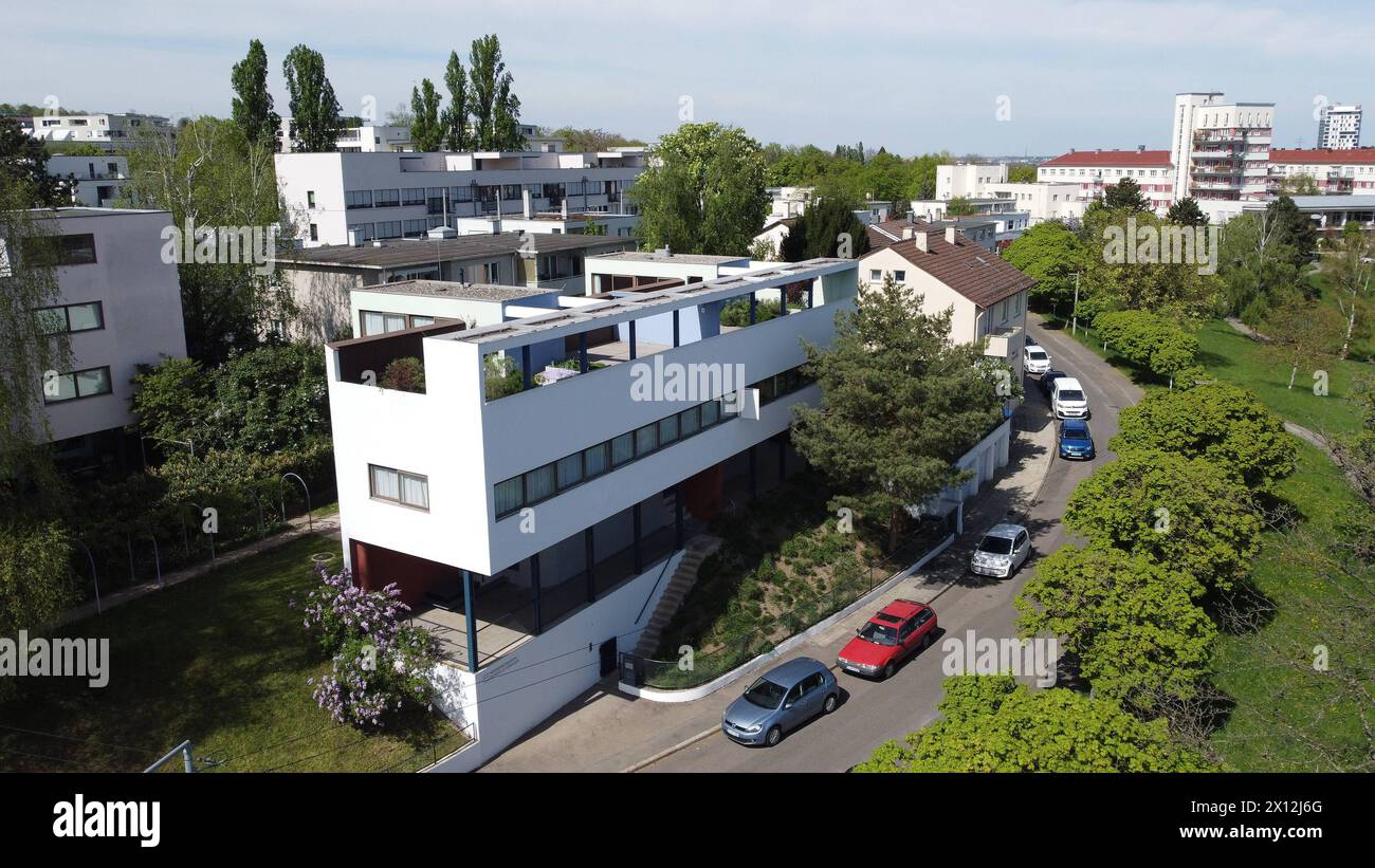 Die Weißenhofsiedlung in Stuttgart, auch Werkbundsiedlung, wurde 1927 ...