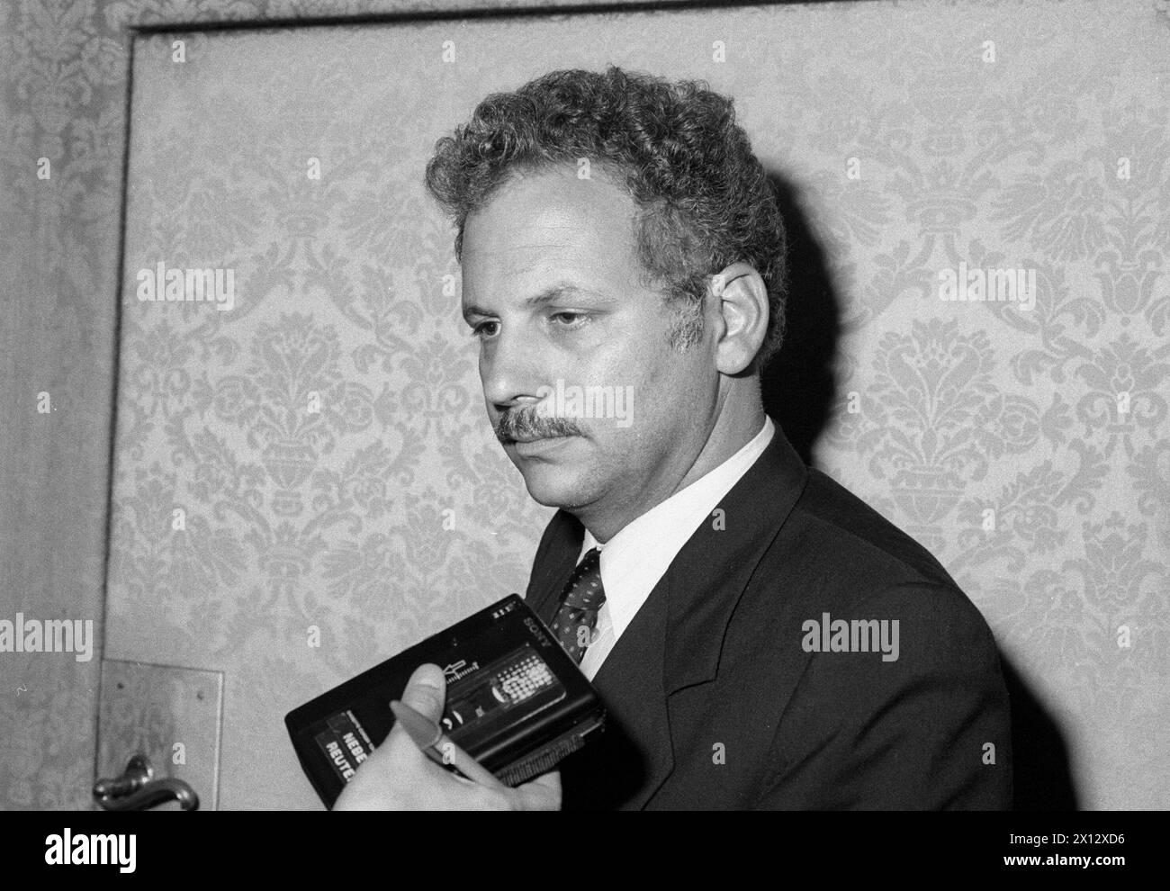 On 16 October 1985 the meeting of the Socialist International occured ...