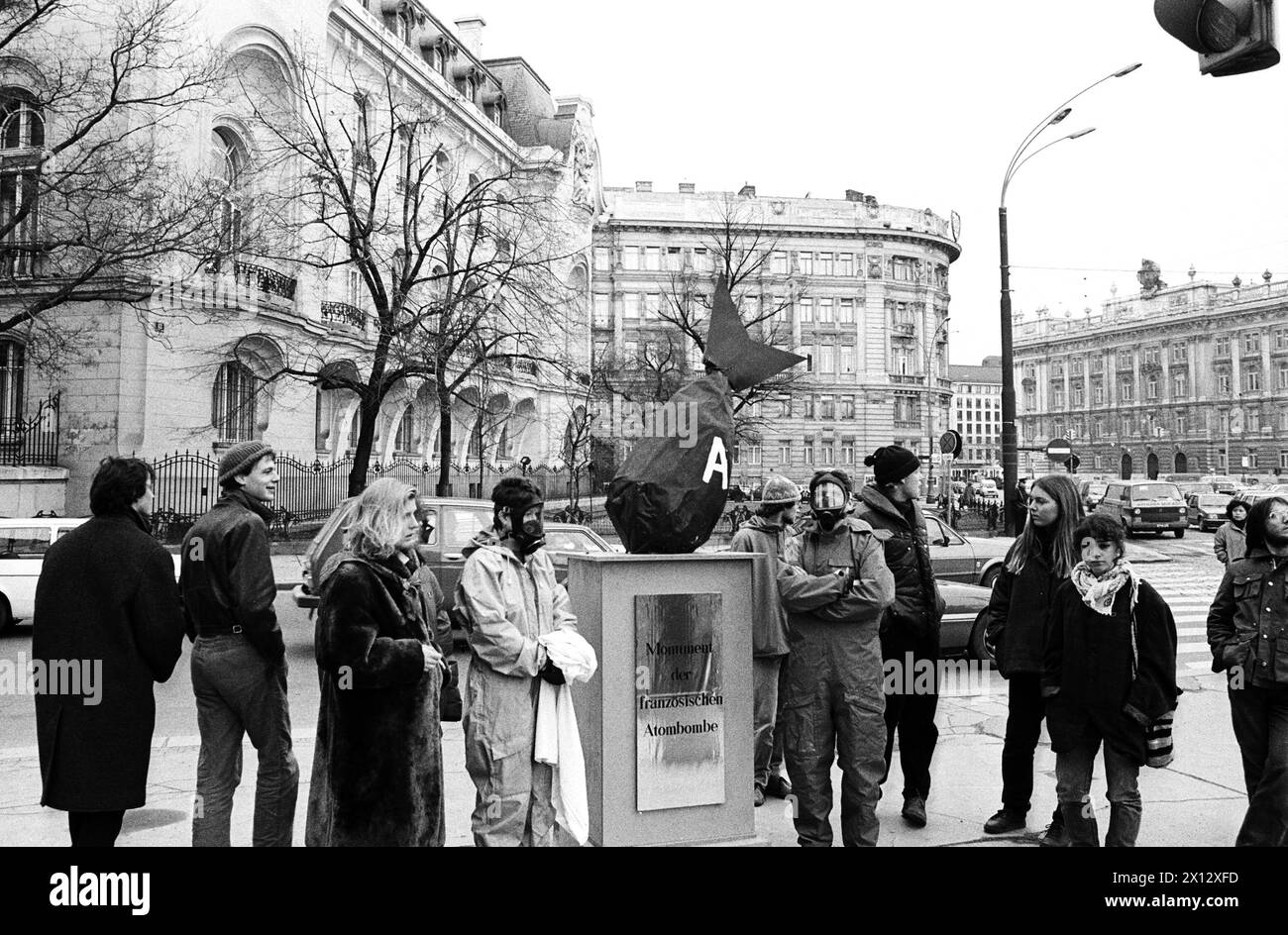Atomic bombs memorial Black and White Stock Photos & Images - Alamy