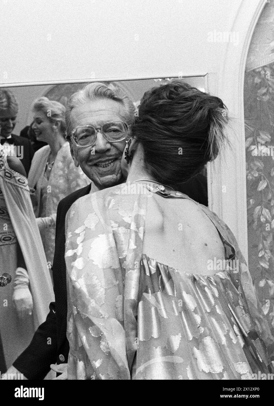 Models 10 Black and White Stock Photos & Images - Alamy