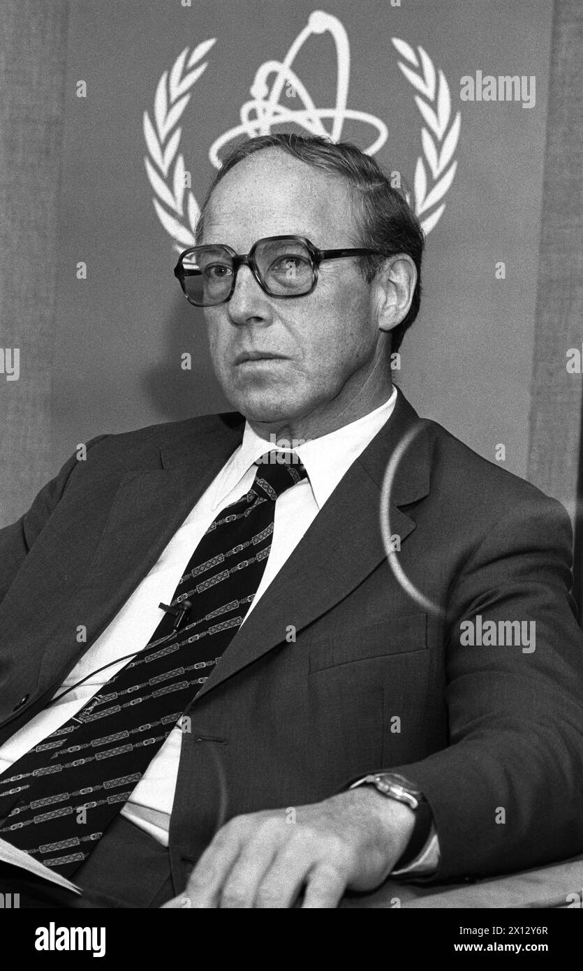 Portrait of Hans Blix, captured on 5 June 1986. - 19860605 PD0005 ...