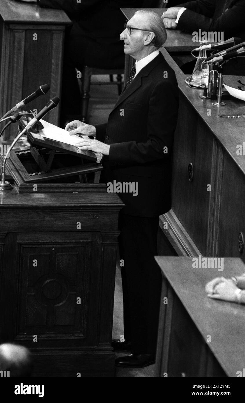 Inaugurational ceremony for Dr. Kurt Waldheim, who was sworn in today ...