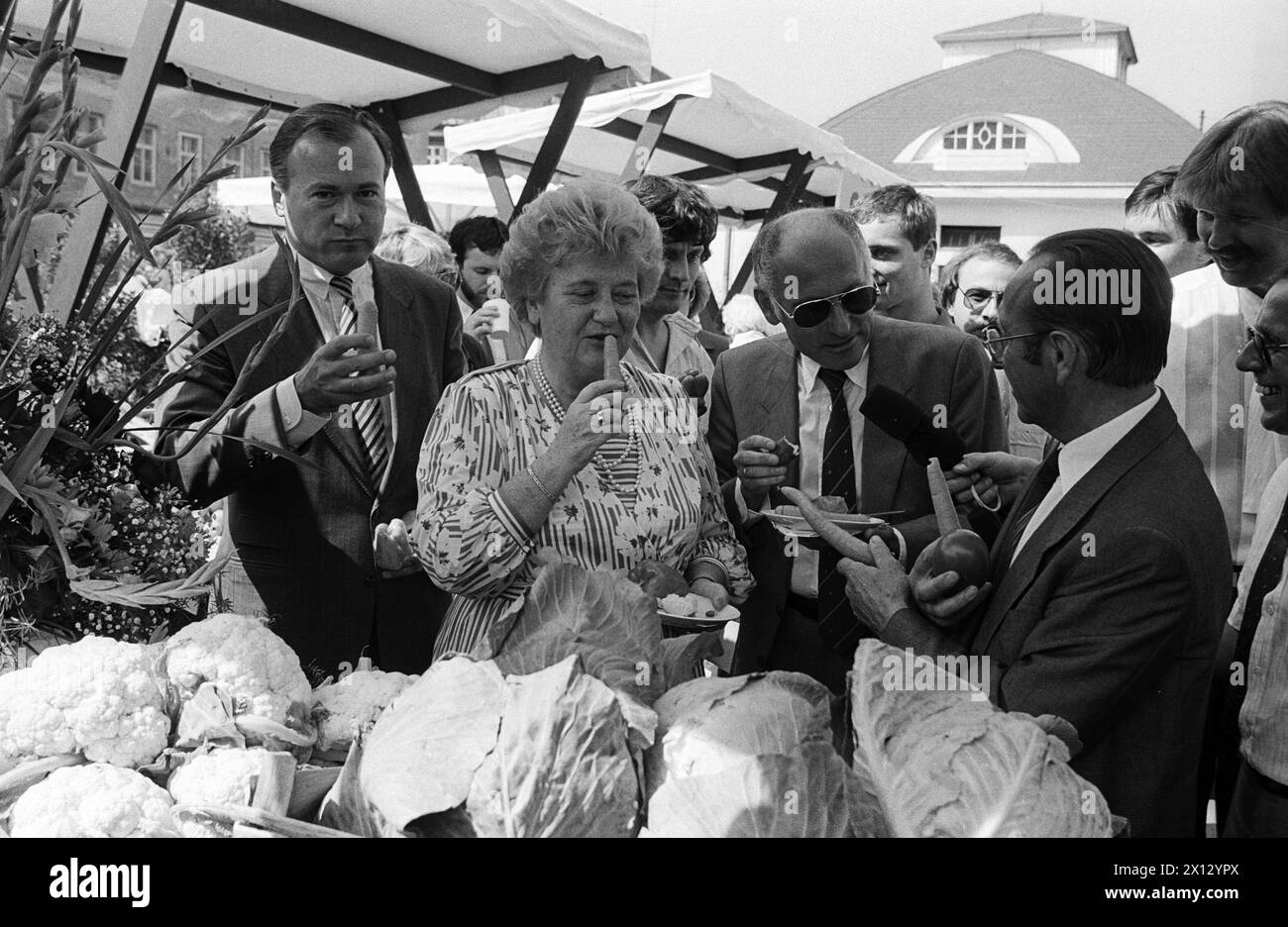 Vienna on 3 July 1986: (f.l.t.r.) After the reactor accident in ...