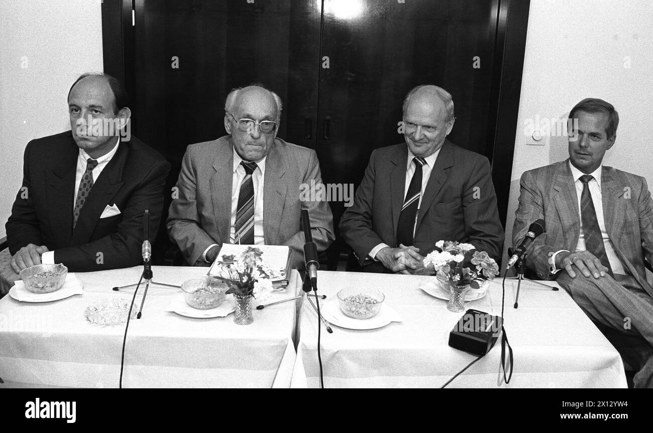 Press conference of the new supervisory board of OEIAG in Vienna on 11 ...