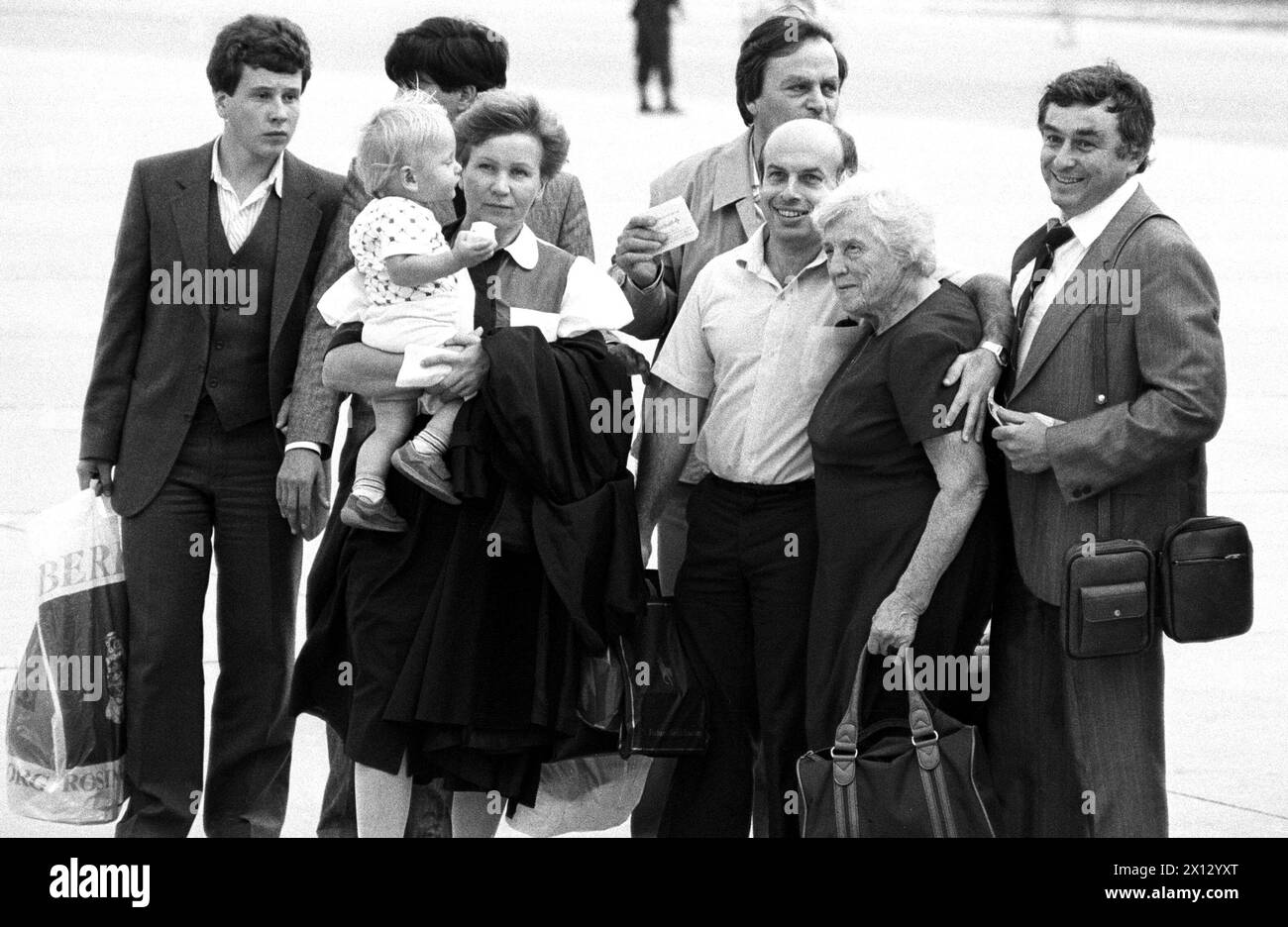 Anatoli Schtscharanski arrived in Vienna on 25/08/1986 to welcome his ...