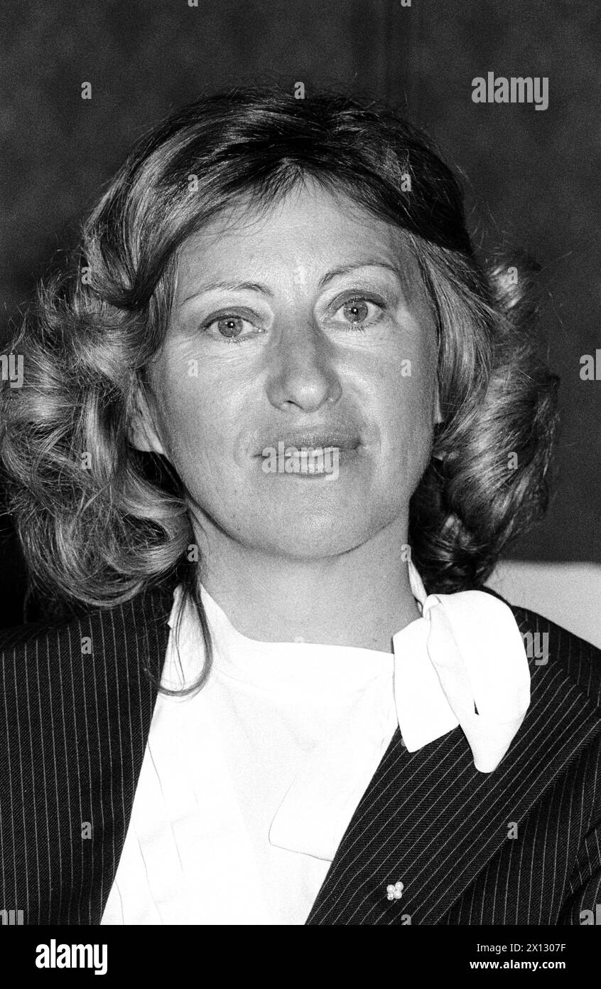 Assemblywoman Black and White Stock Photos & Images - Alamy