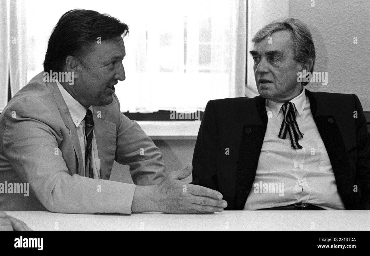 On June 24th 1987 a talk with the football coaches of the first and ...