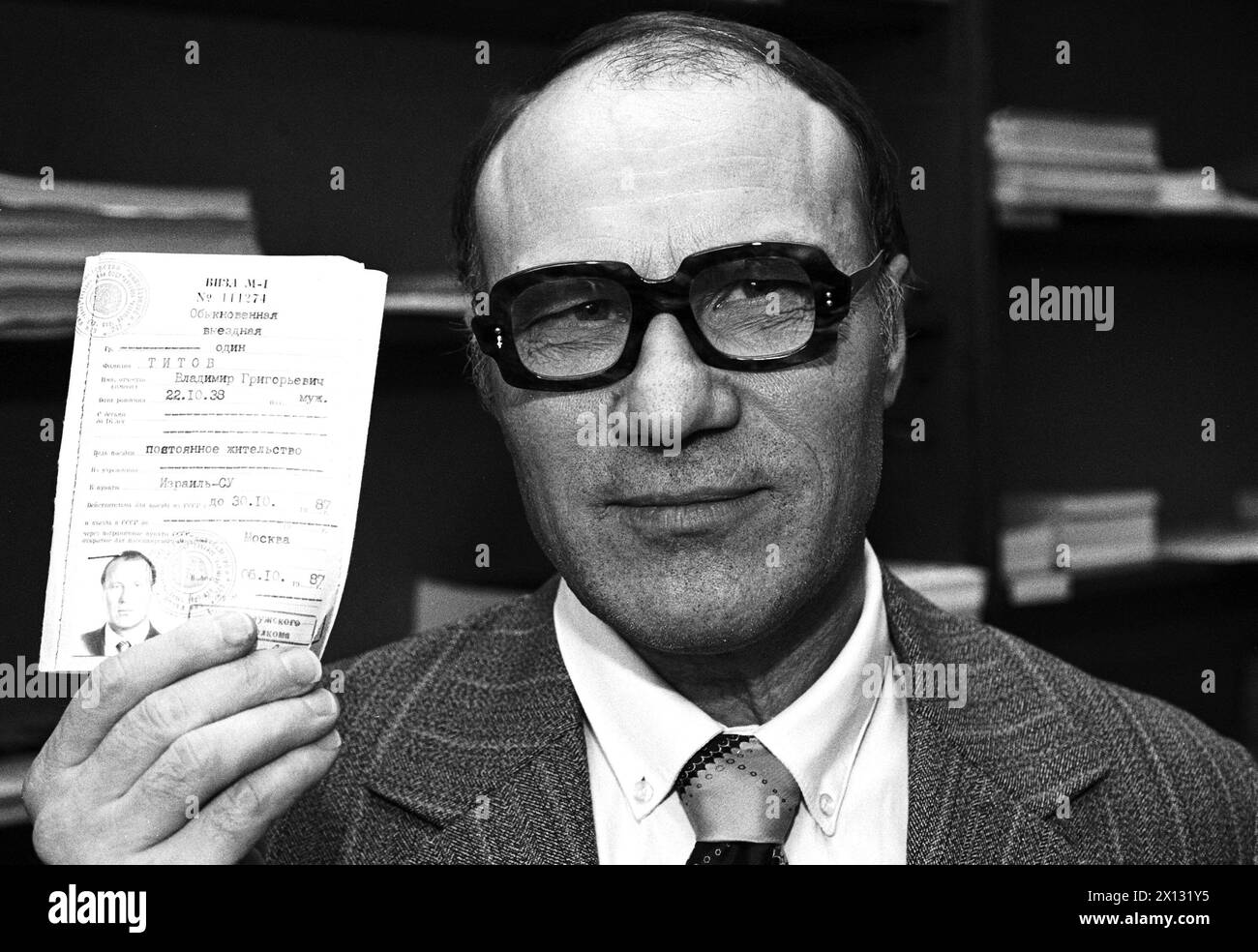 The photo was taken on October 29th 1987 and shows the Soviet civil ...