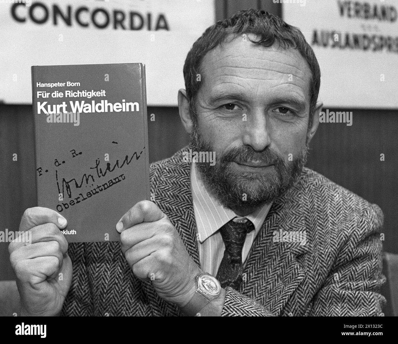 Vienna on November 19th 1987: Dr. Hanspeter Born, journalist of the ...