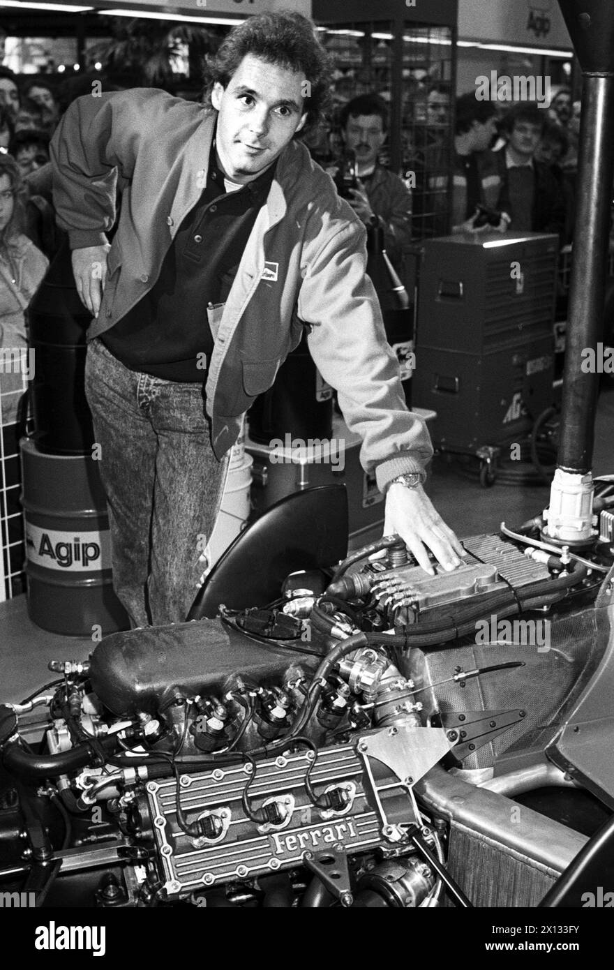 Gerhard berger 1988 Black and White Stock Photos & Images - Alamy
