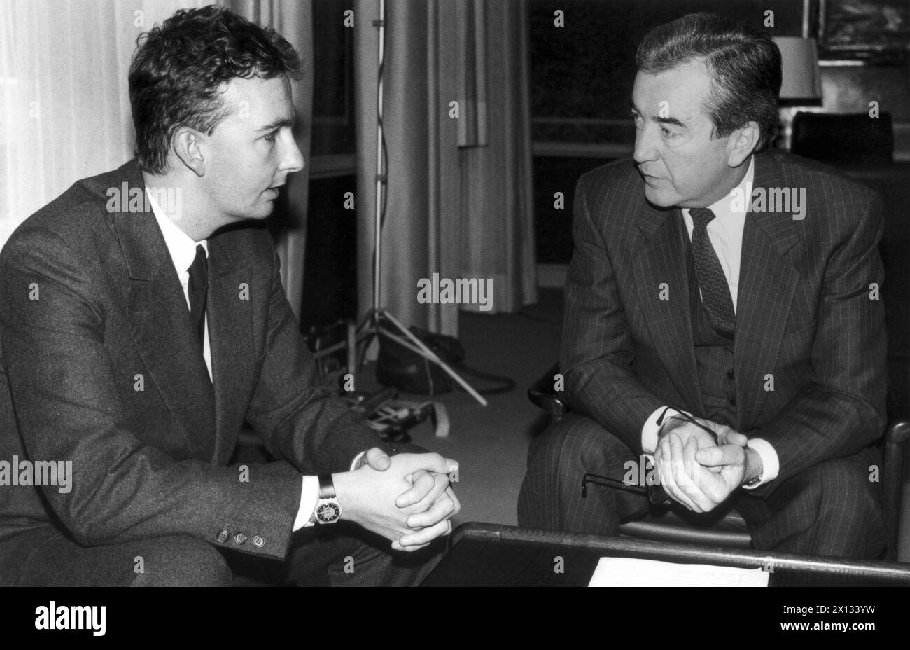Vienna on March 14th 1989: Karl Habsburg-Lothringen thanks Austria's ...