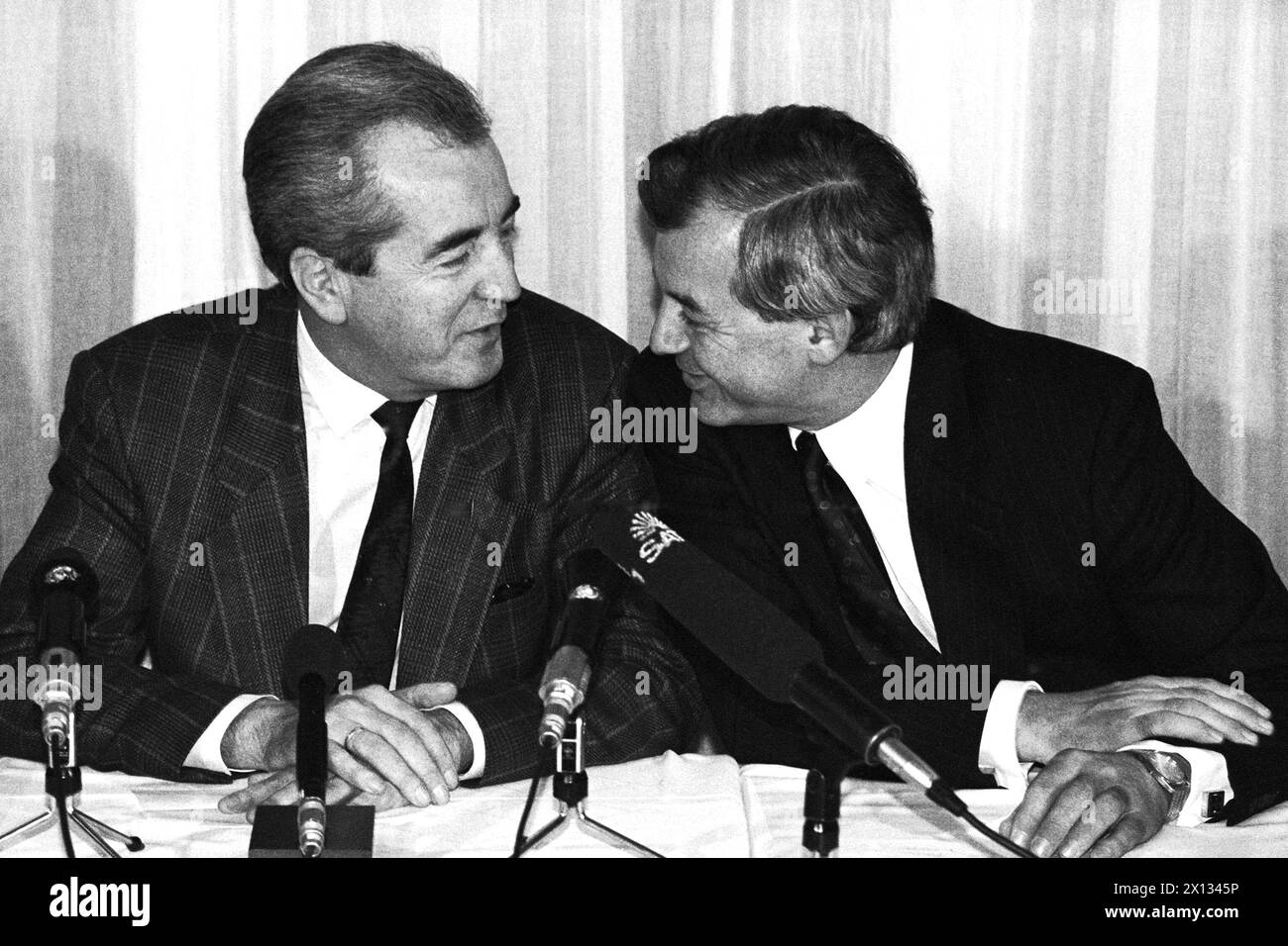 Vienna on April 18th 1989: Josef Riegler (r.) was introduced as new ...
