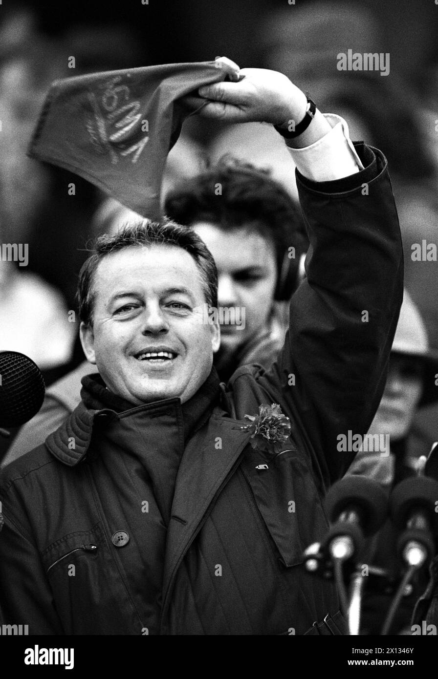 Vienna on May 1st 1989: Franz Vranitzky, party chairman of the SPOE and ...