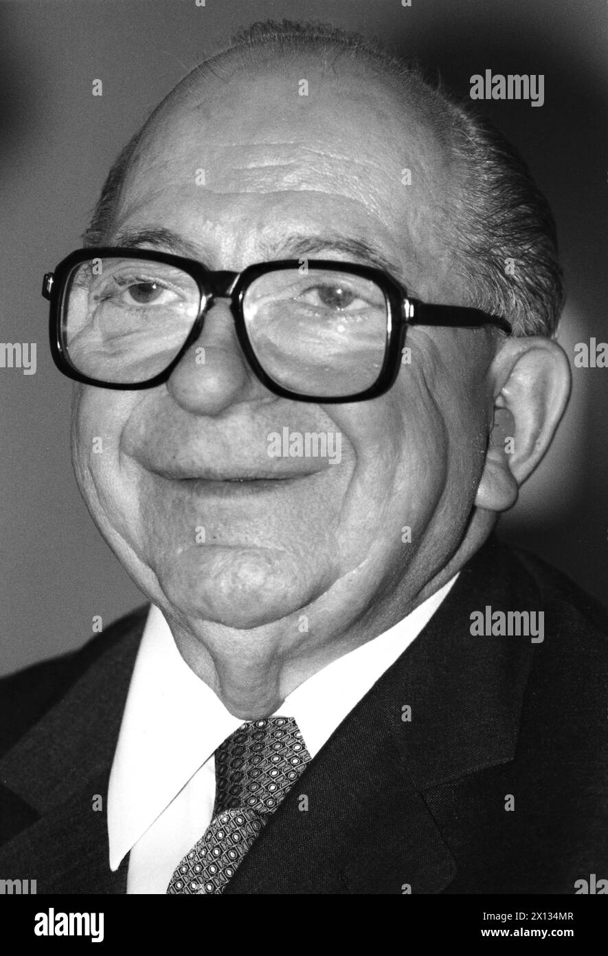 Vienna on September 30th 1989: The outgoing chairman of the ...