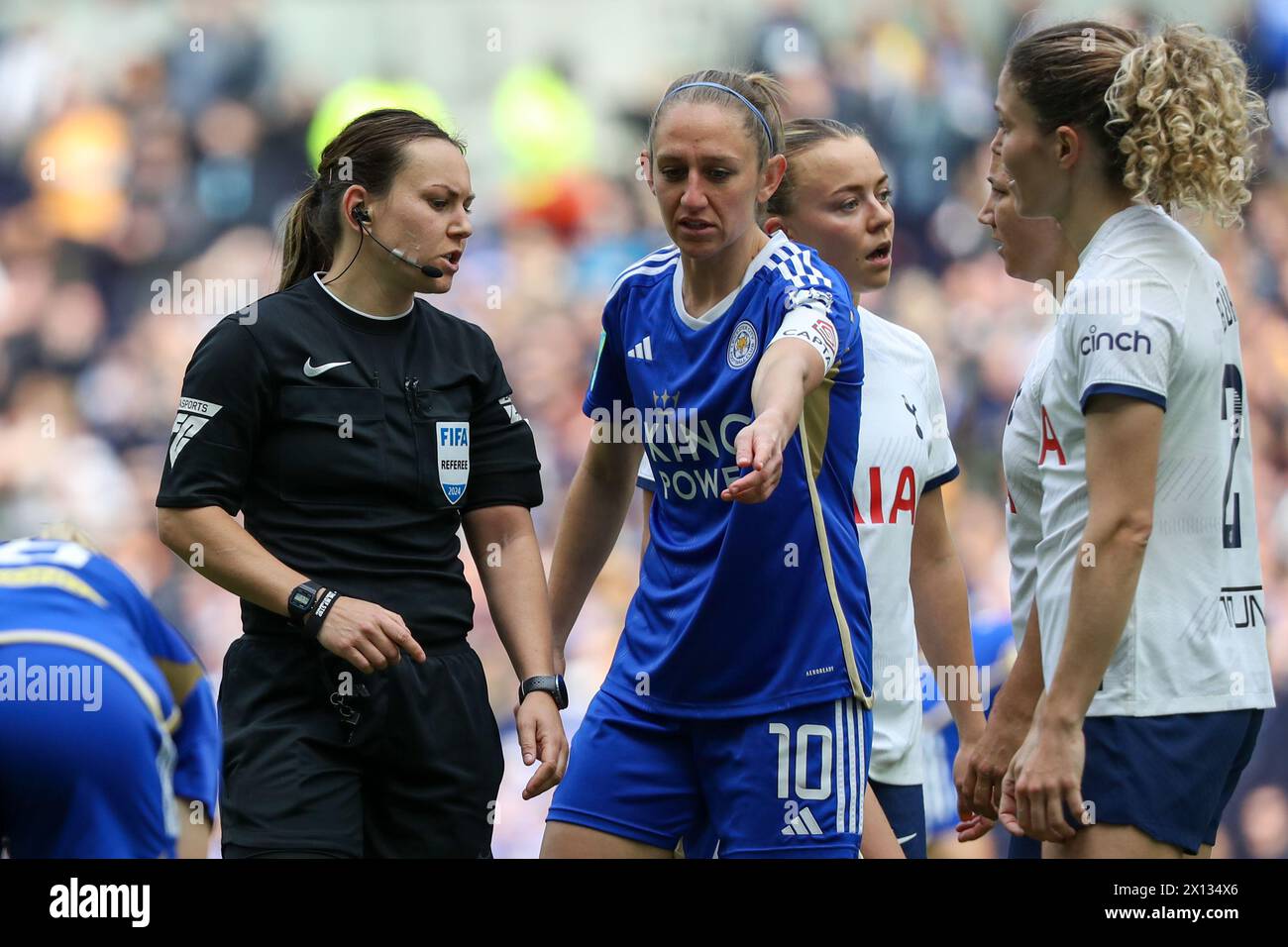 Referee emily heaslip hi-res stock photography and images - Alamy