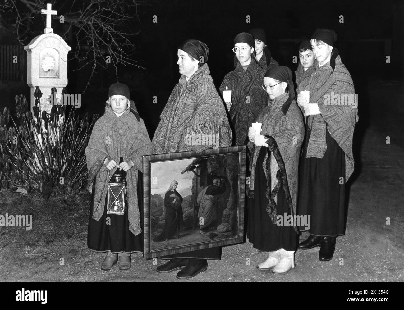 Salzburg on December 12th 1989: Women do the traditinal 'Frauentragen ...