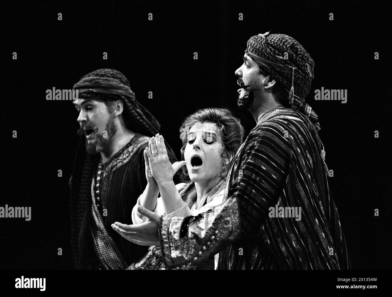 Julia hamari Black and White Stock Photos & Images - Alamy