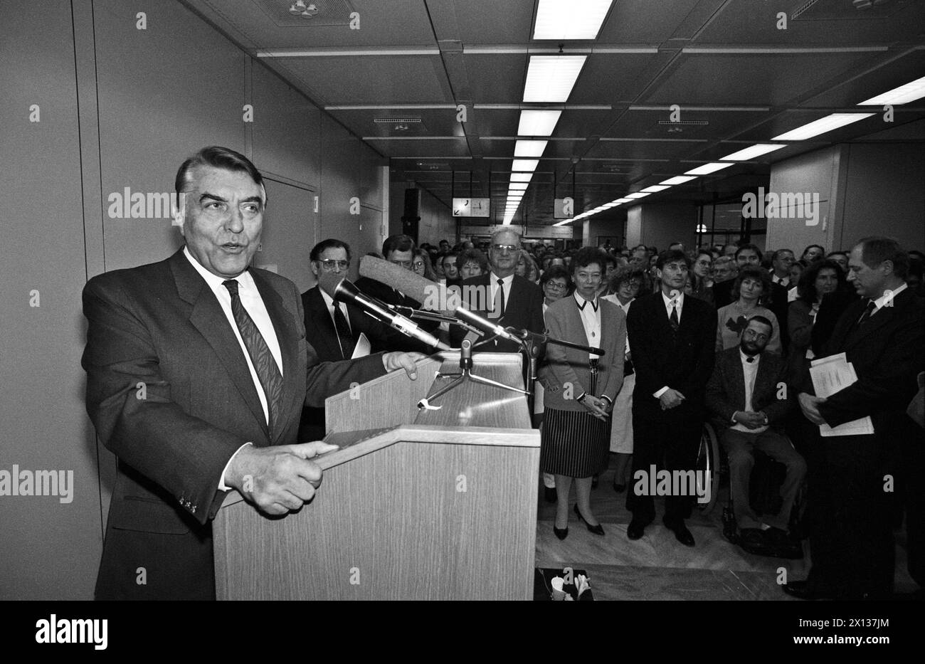 Vienna on January 31st 1991: Mayor Helmut Zilk opened Vienna's new ...