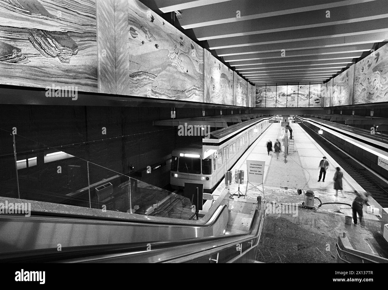 Vienna on April 6th 1991: Vienna's new, fifth underground line 'U3 ...