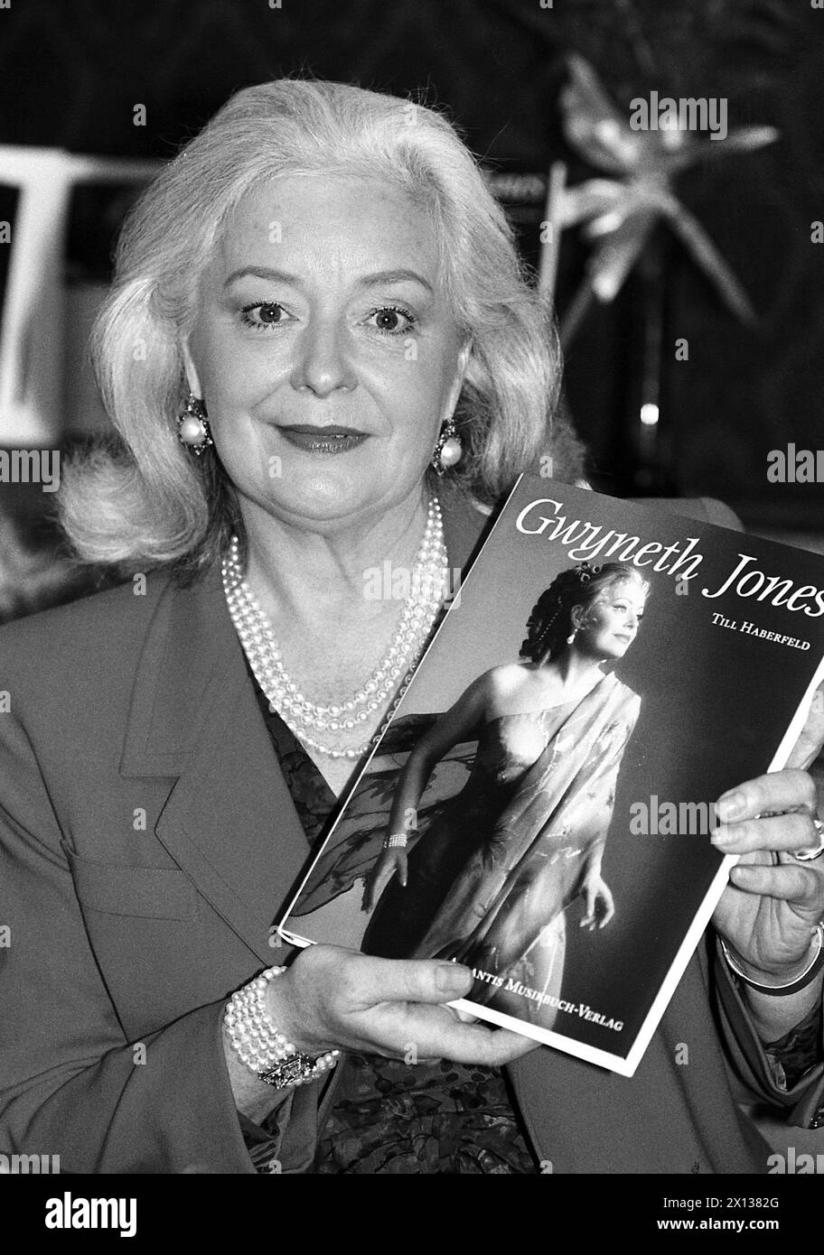 Vienna on April 17th 1991: Soprano Gwyneth Jones presents a book ...