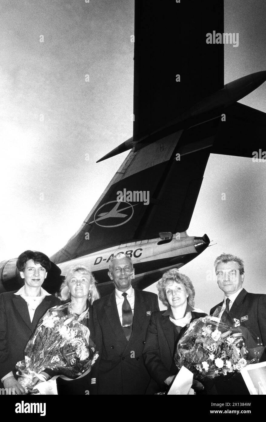 Vienna on May 1st 1991: Official shut down of East German airline ...