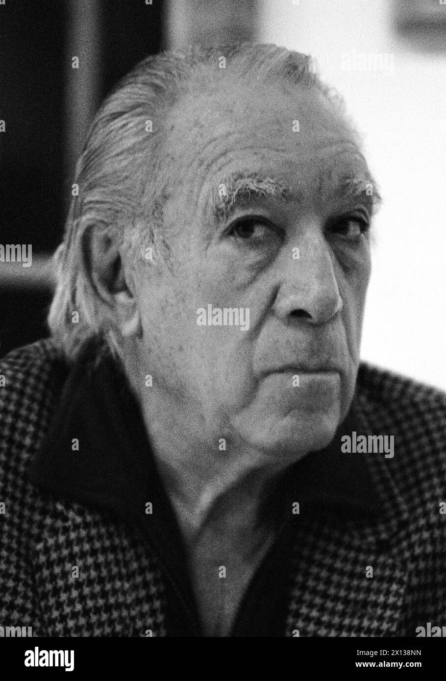 Hollyqood Black and White Stock Photos & Images - Alamy