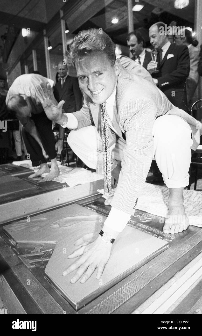 1992 albertville olympic games Black and White Stock Photos & Images ...