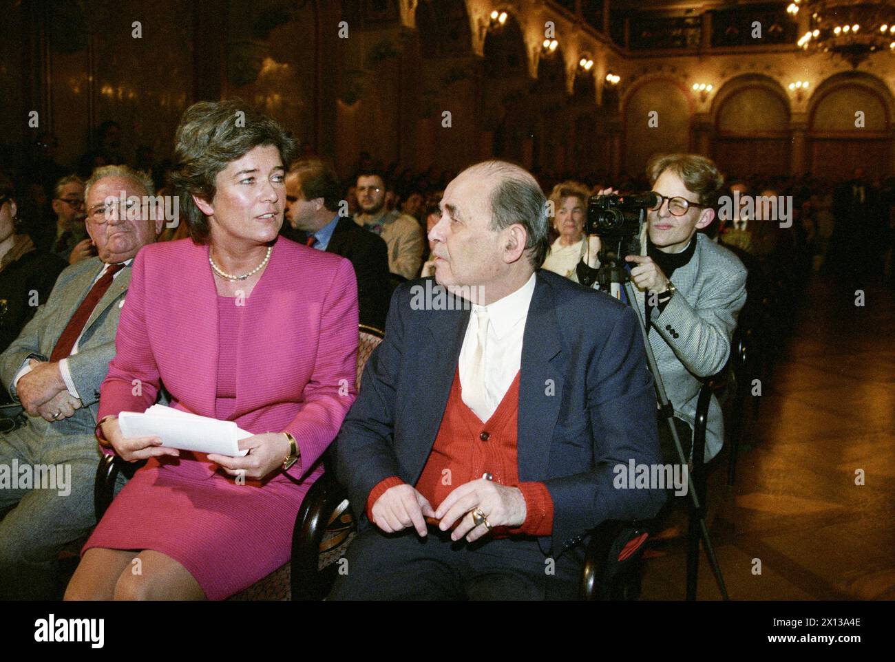 Liberales forum hi-res stock photography and images - Alamy