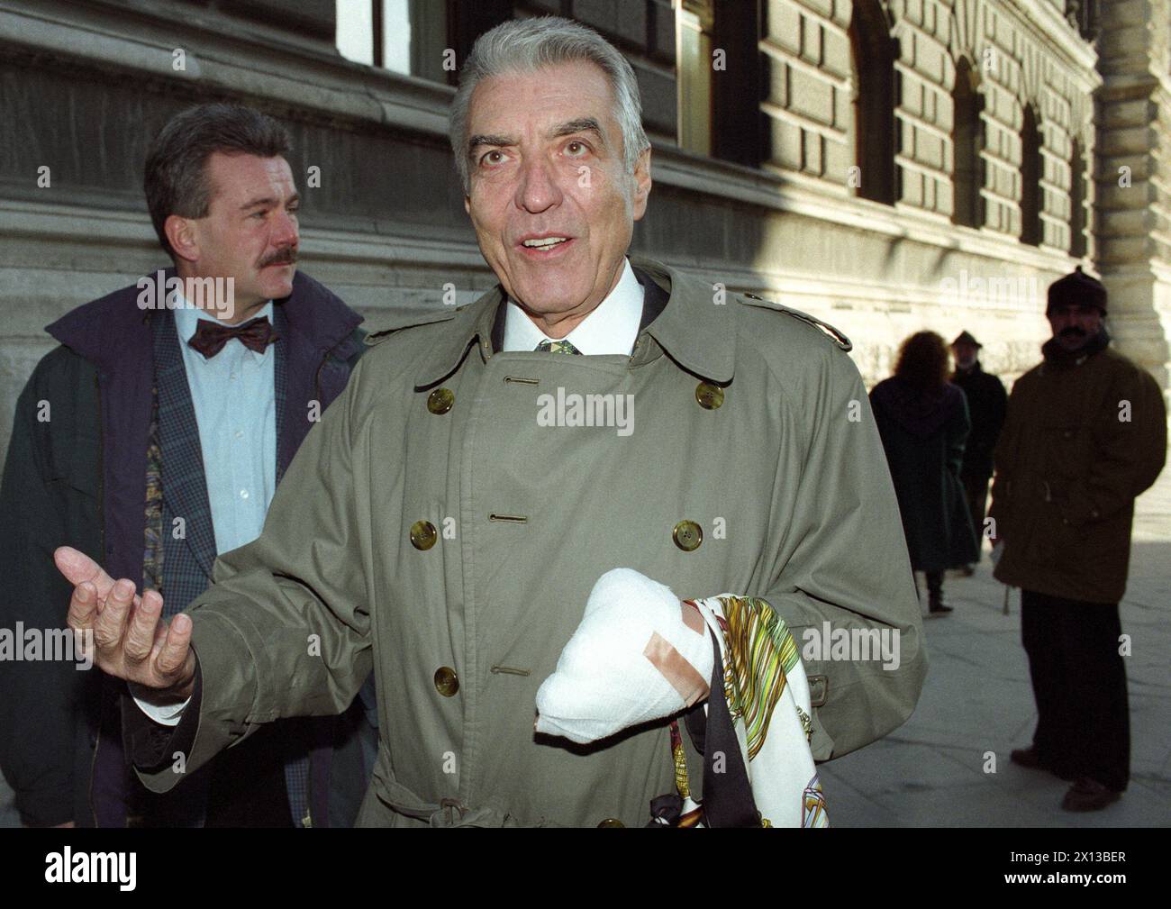 Vienna on January 19th 1994: Vienna's mayor Helmut Zilk leaves hospital ...