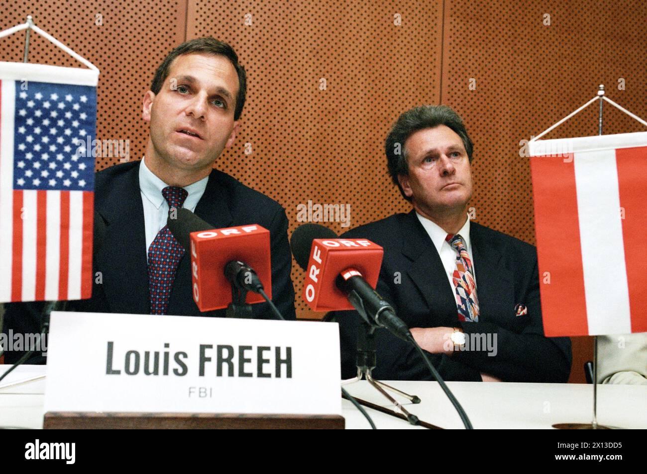 Vienna on July 5th 1994: Press conference with FBI head Louis Freeh (l ...