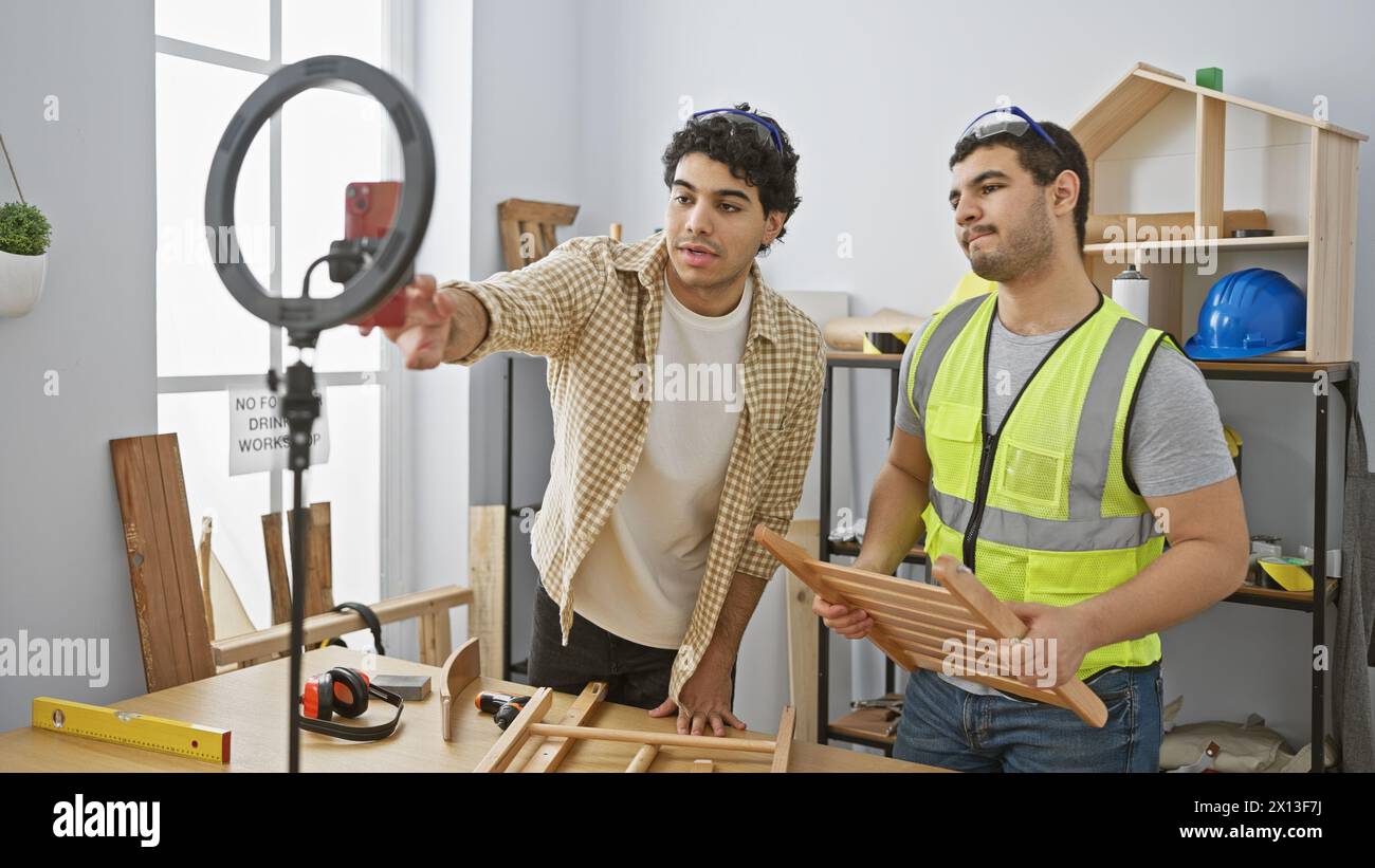 Collaborative tools hi-res stock photography and images - Alamy
