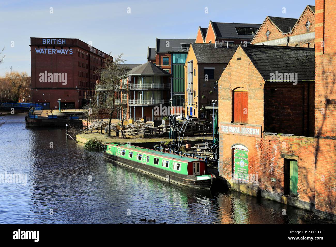 Nottingham canal narrowboats hi-res stock photography and images - Alamy