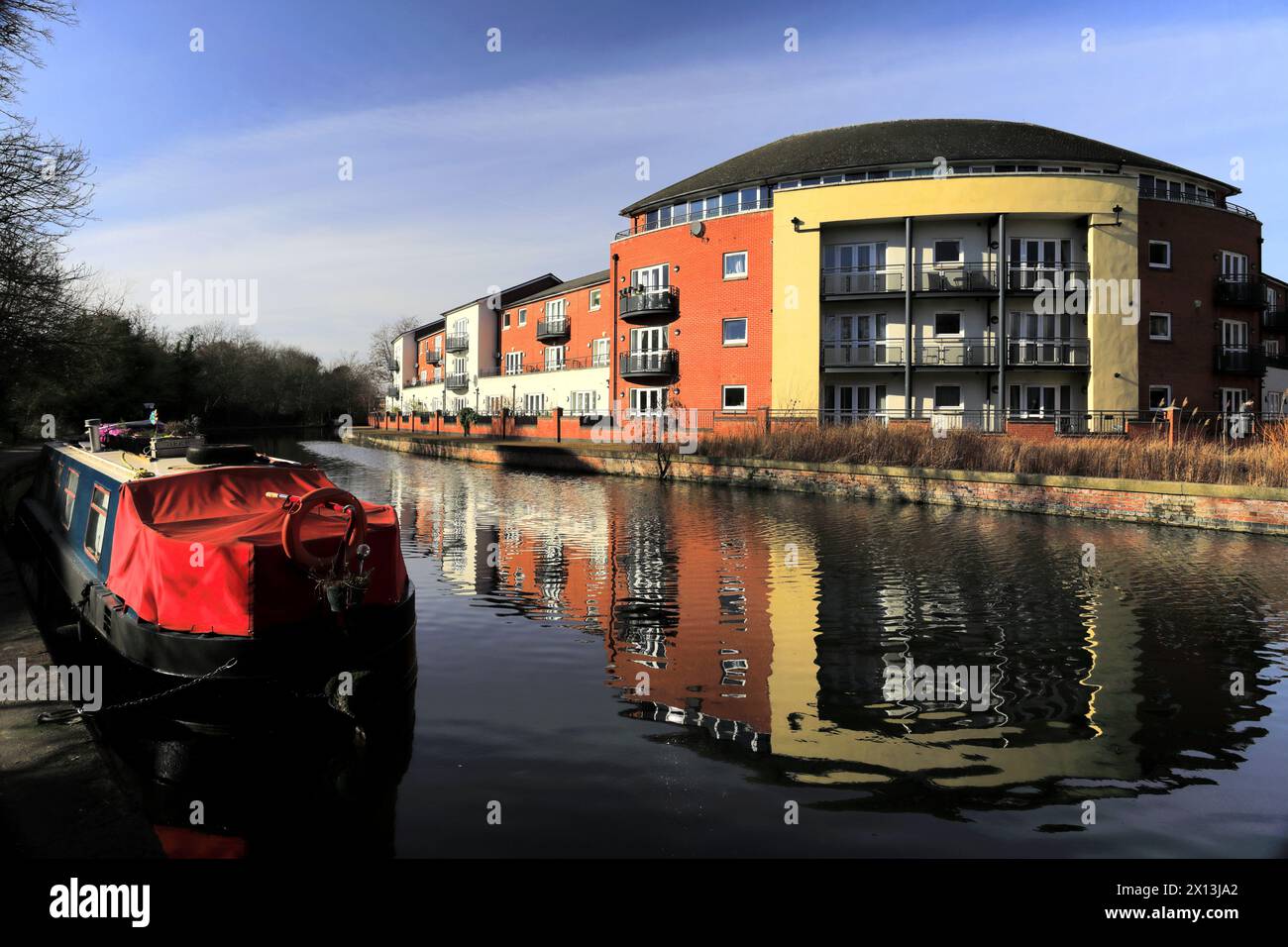 Buildings along the Nottingham and Beeston Canal, Castle Wharf ...