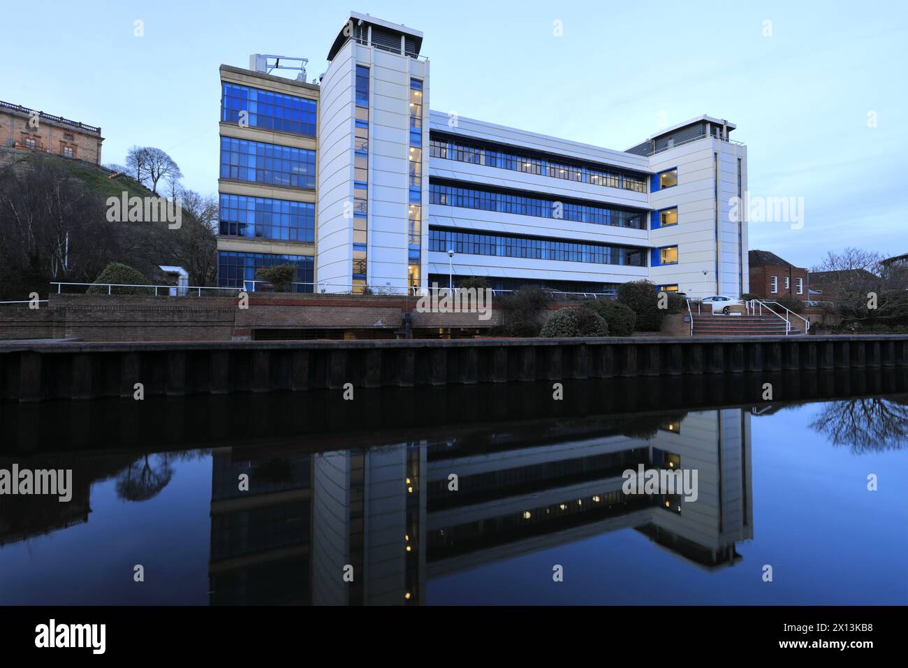 The New Castle House on the Nottingham and Beeston Canal, Castle Wharf ...