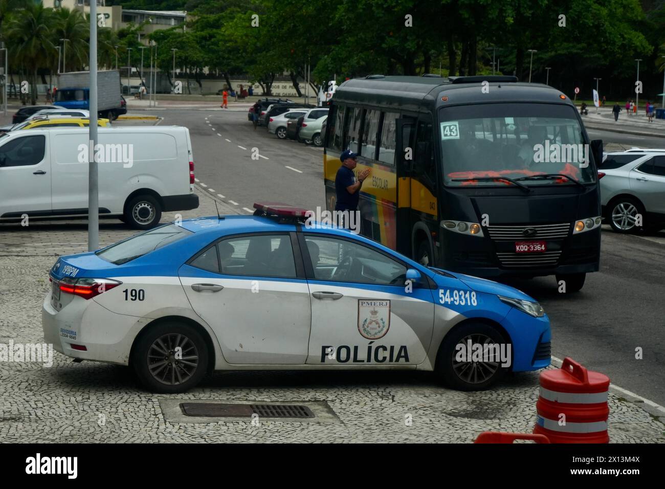 Rio police officer hi-res stock photography and images - Alamy