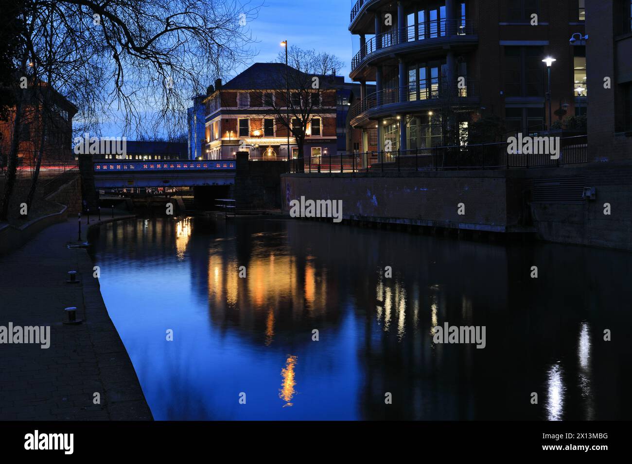 Buildings along the Nottingham and Beeston Canal, Castle Wharf ...