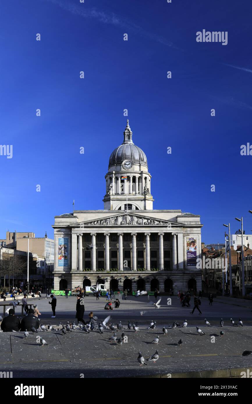 The Council House building, Old Market Square, Nottingham city centre ...