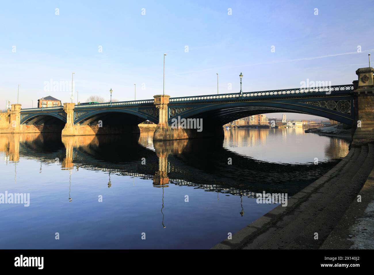 The river Trent and Trent Bridge, Nottingham city centre ...