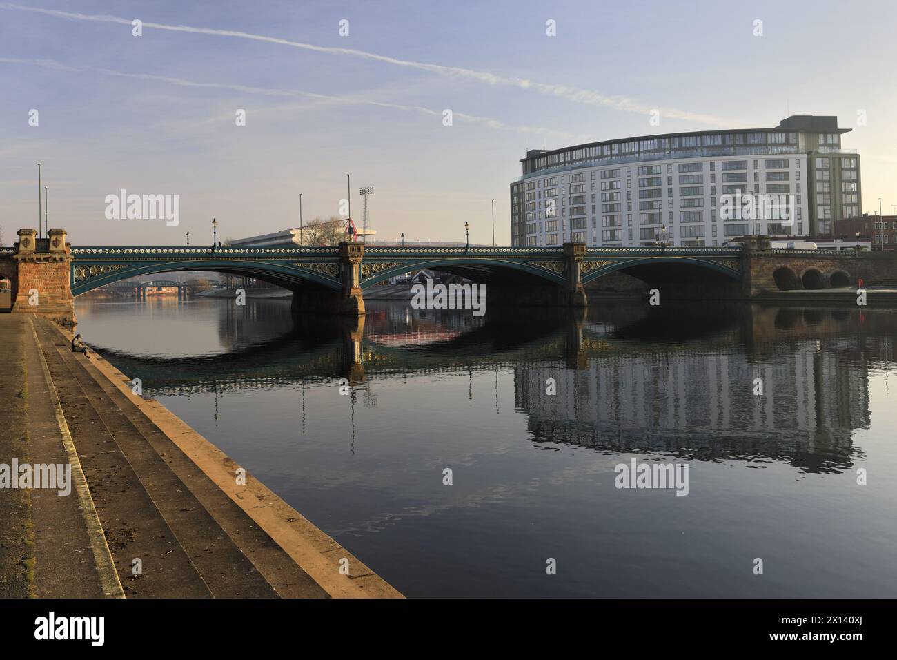 The river Trent and Trent Bridge, Nottingham city centre ...