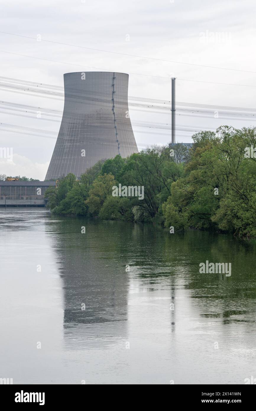 Essenbach, Germany. 15th Apr, 2024. The cooling tower of the ...