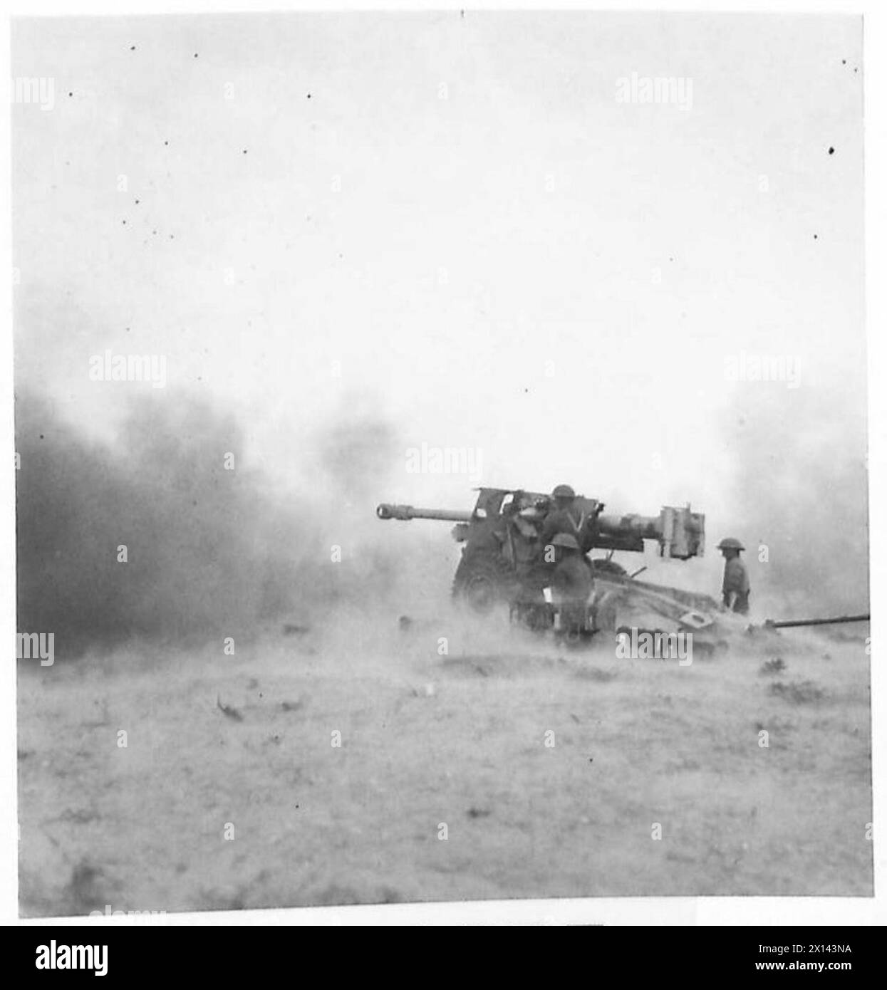 17-POUNDER ANTI-TANK GUN IN ACTION ON THE MEDENINE FRONT - The 17 ...