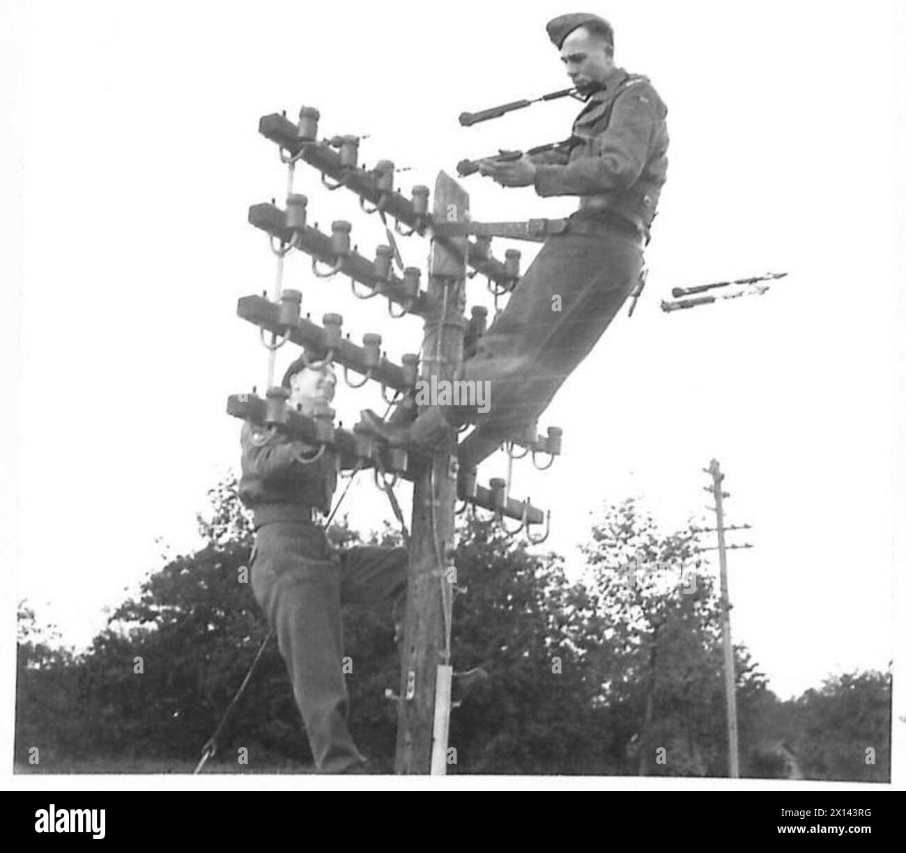 ROYAL SIGNALS O.C.T.U. - One of the biggest tasks of Royal Signals is ...