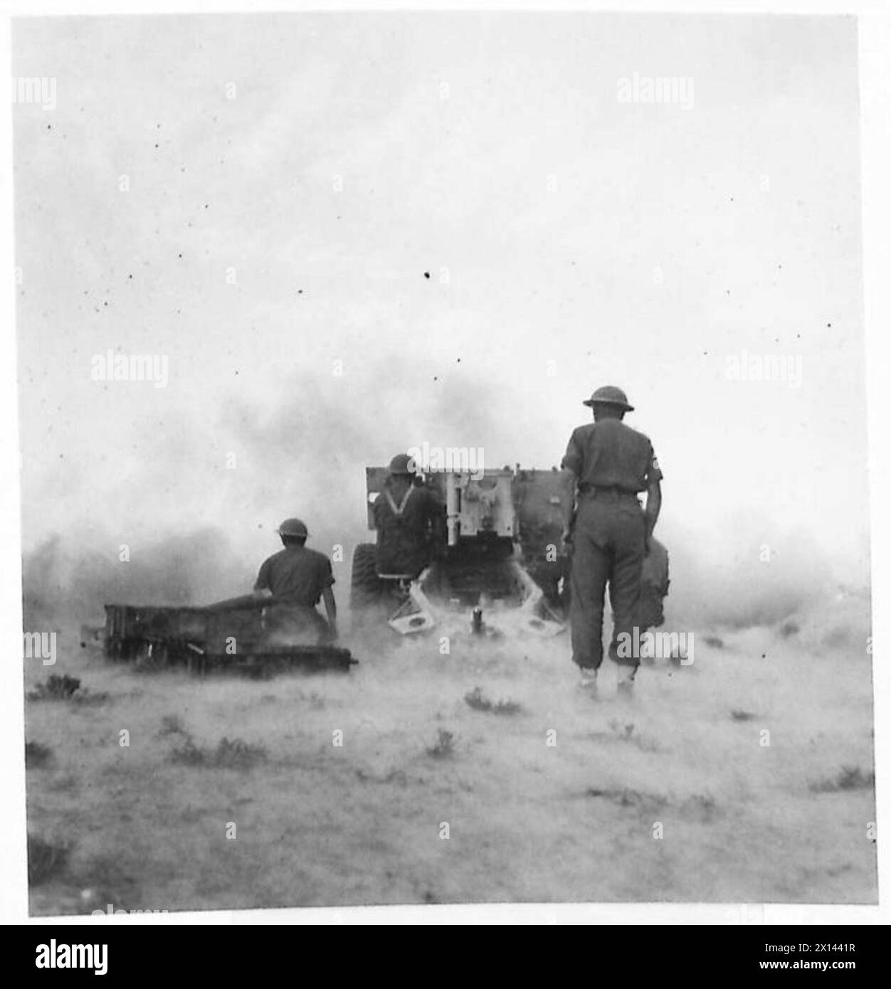 17-POUNDER ANTI-TANK GUN IN ACTION ON THE MEDENINE FRONT - The 17 ...