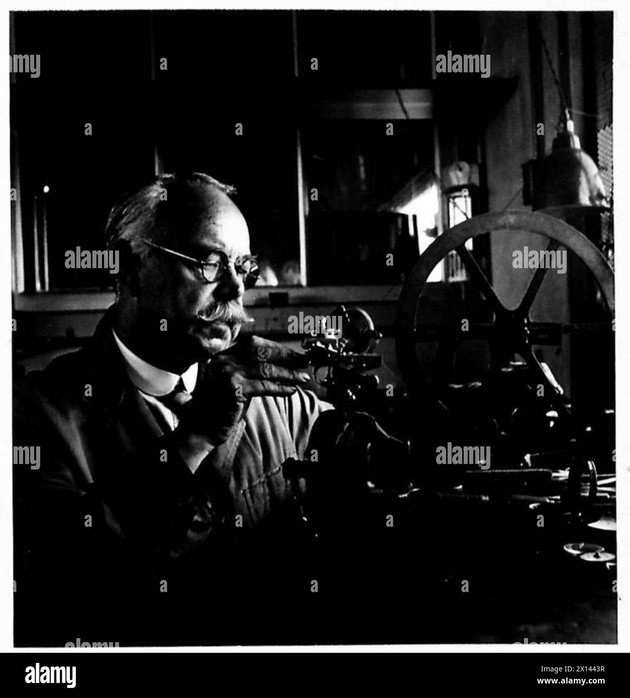 "OLD TIMERS" WORK IN REME WORKSHOPS - Instrument mechanic, Mr. W.H ...