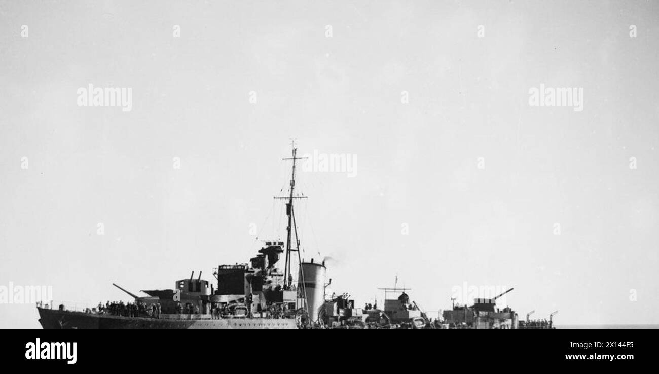 CONVOY TO MALTA. 13-16 JUNE 1942. - HMS JAVELIN, one of the screening ...